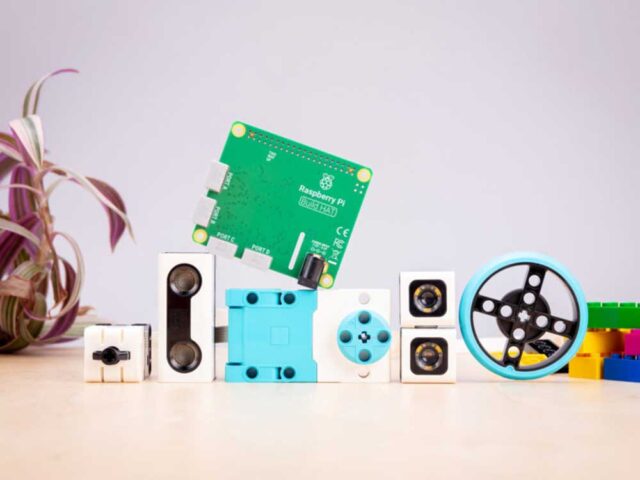 Raspberry Pi Build HAT - Robots Cyprus